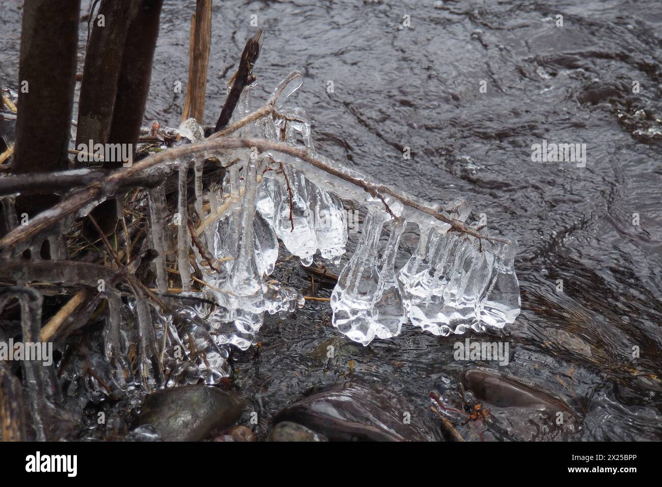Molecule of frozen water hi-res stock photography and images - Alamy