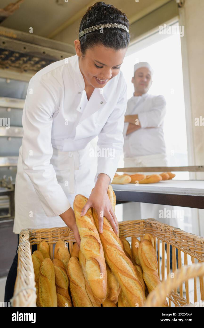 Bread bakers and confectionery hi-res stock photography and images - Alamy