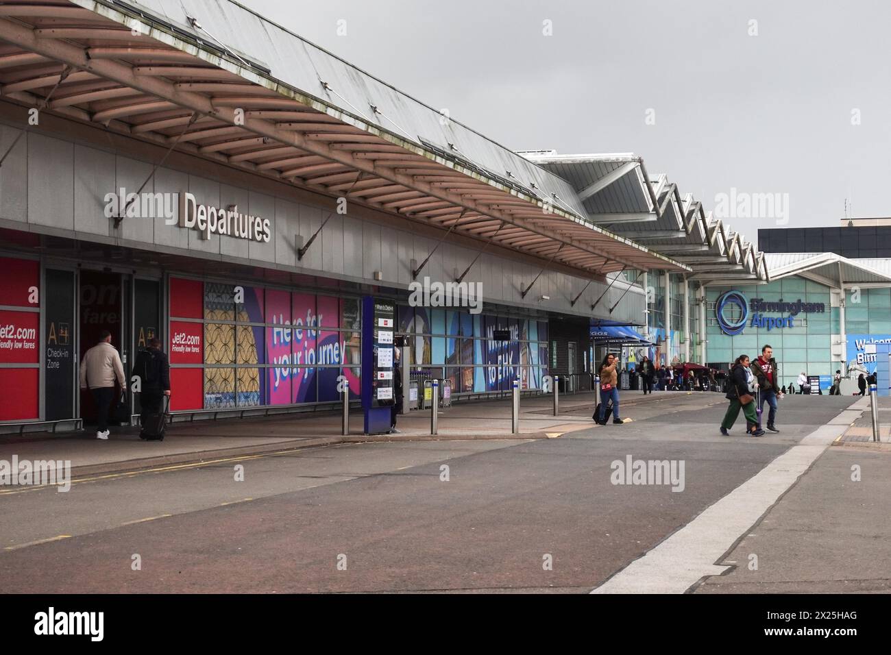 Birmingham airport security scanners hi-res stock photography and ...