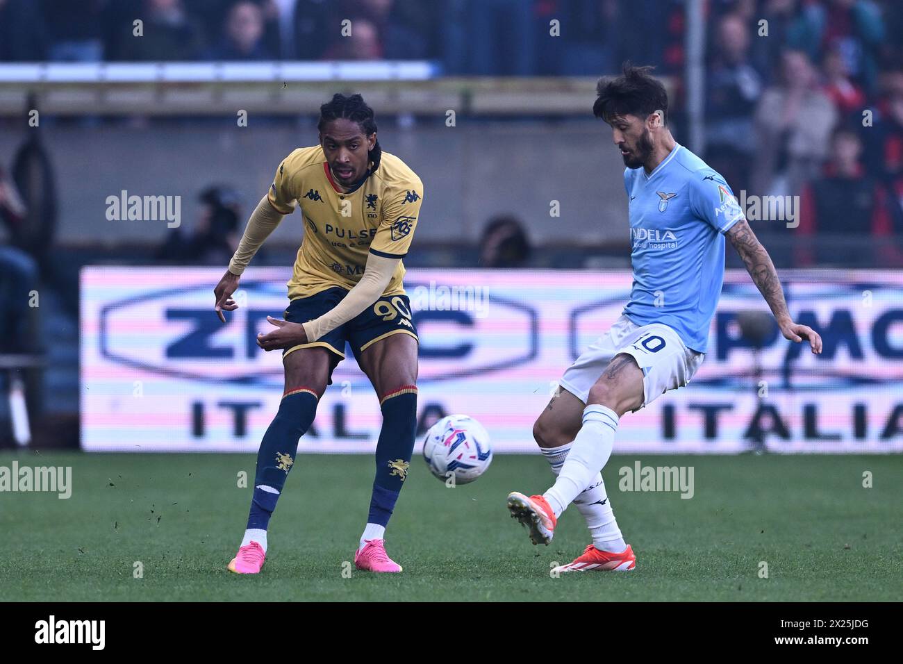 Djed Spence (Genoa)Luis Alberto Romero Alconchel (Lazio) during the Italian Serie A match ...