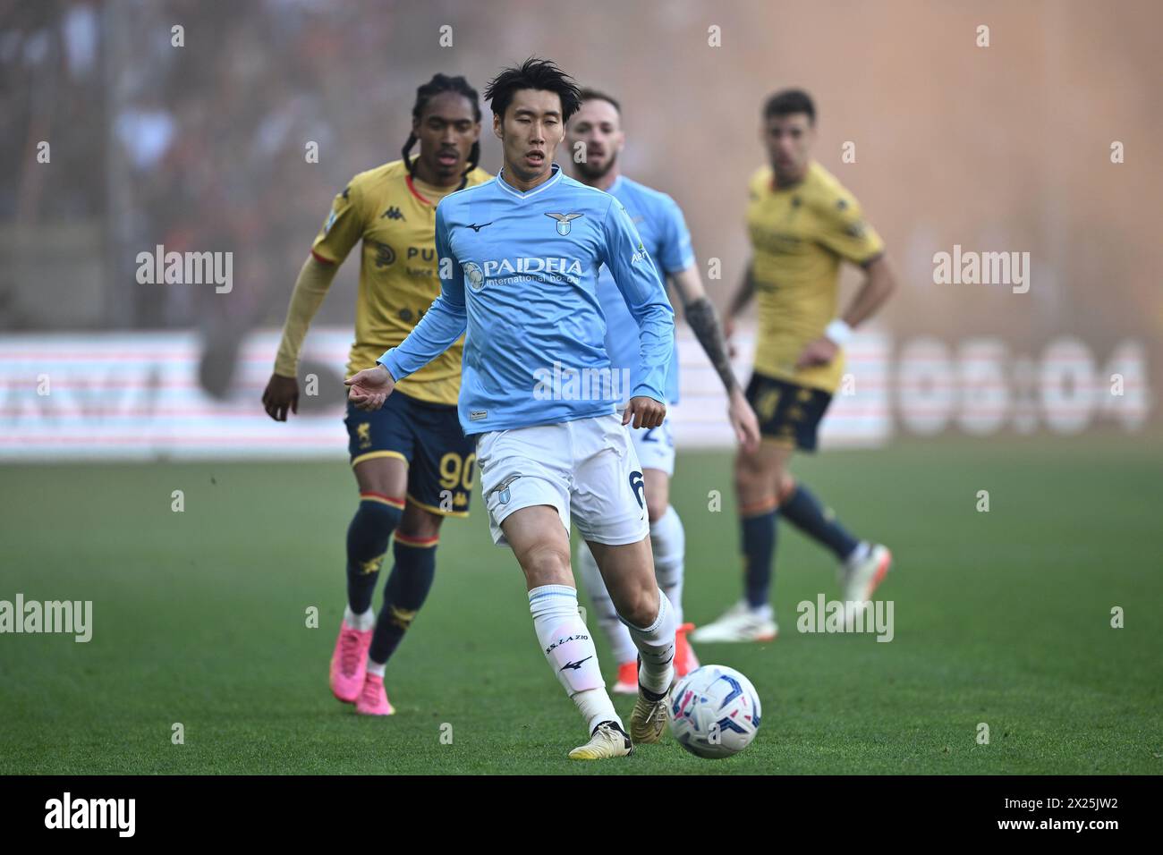 Daichi Kamada (Lazio)Djed Spence (Genoa) during the Italian Serie A match between Genoa 0-1 ...