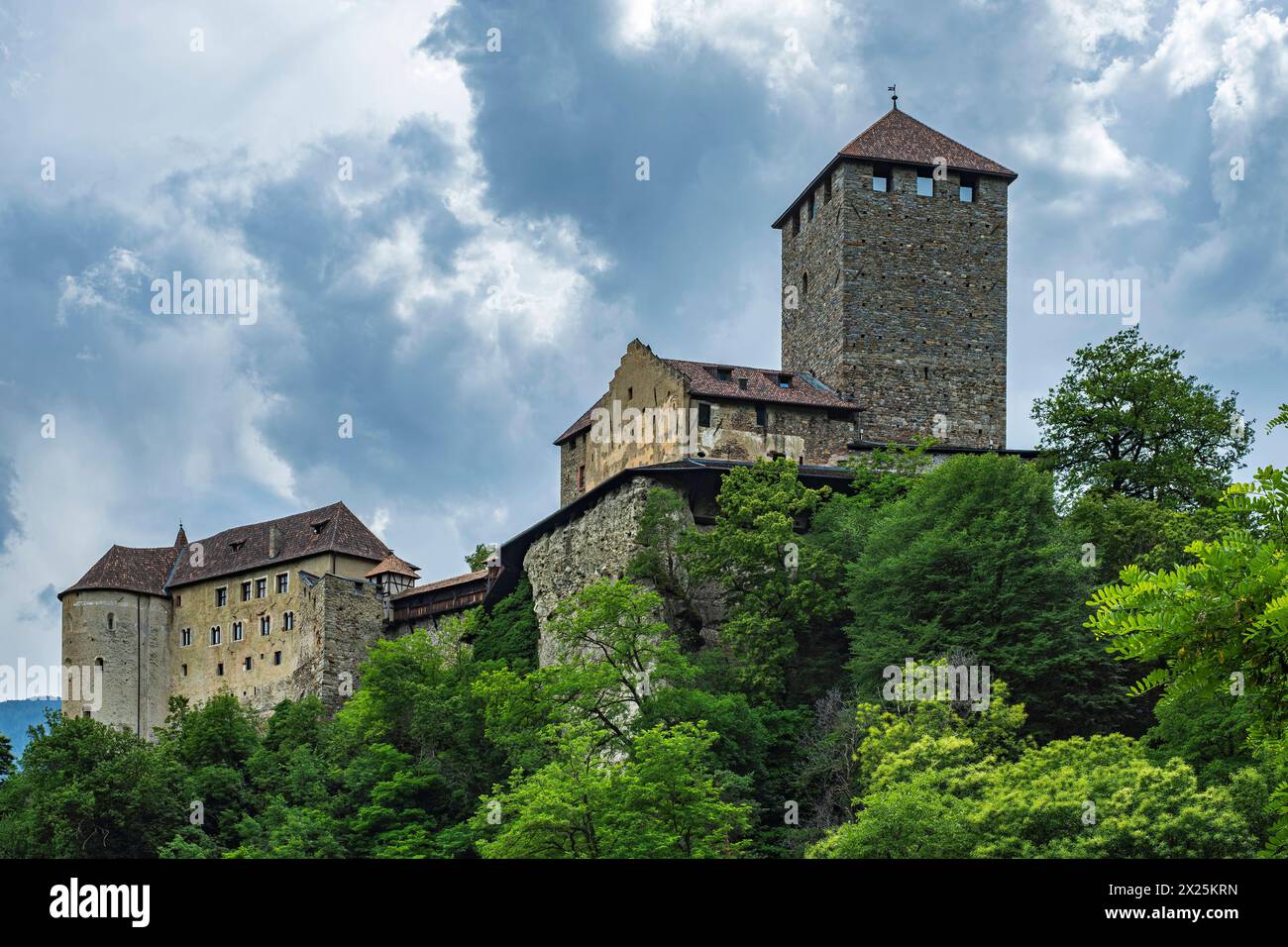 Schloss Tirol, Burggrafenamt, Südtirol, Italien Schloss Tirol ...