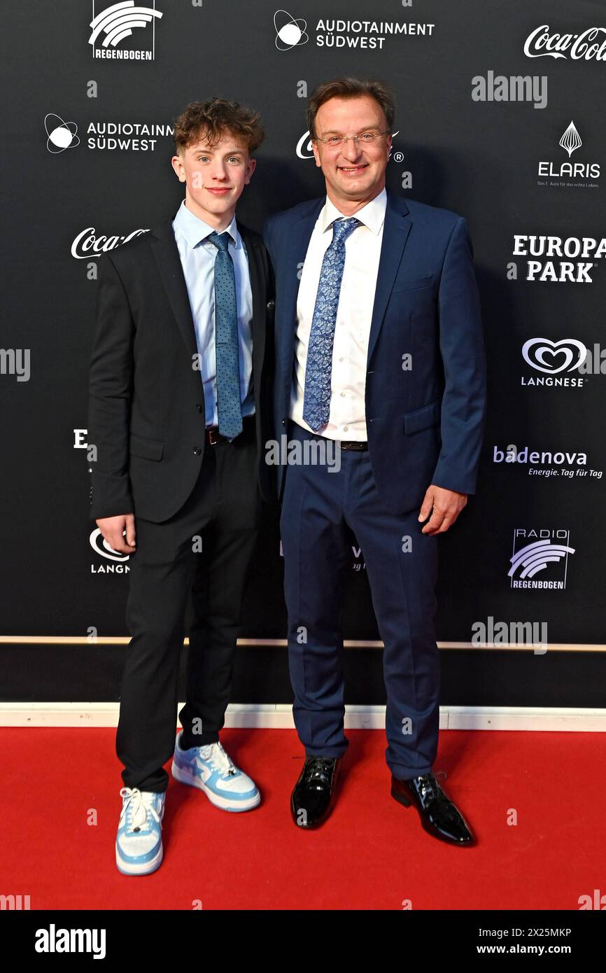 RADIO REGENBOGEN AWARD 2024. Matthias Reinschmidt mit seinem Sohn Felix ...