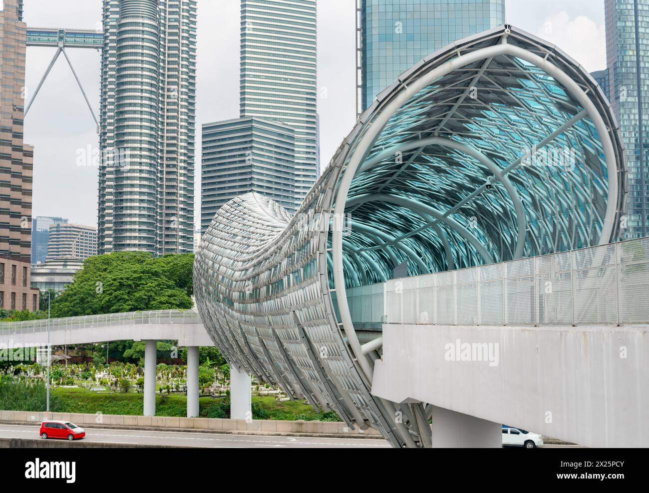 Arched covered footbridge hi-res stock photography and images - Alamy