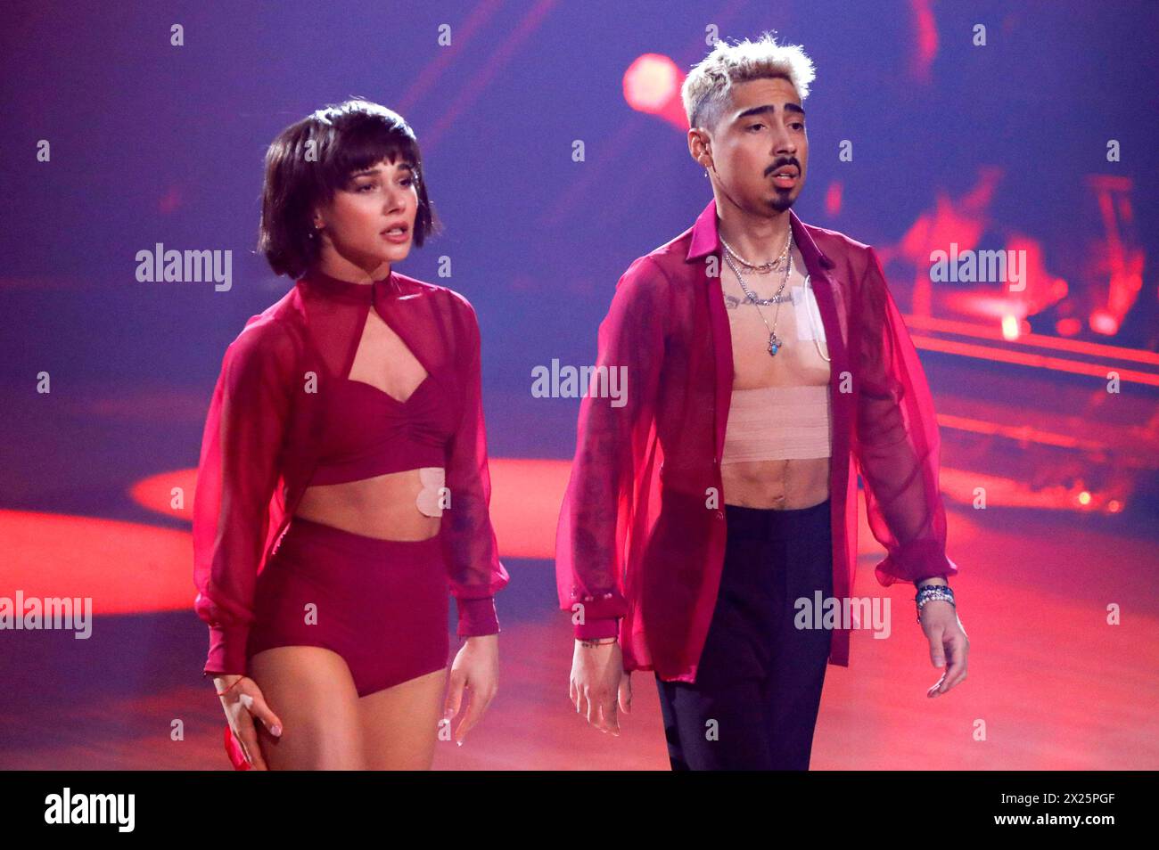 Tony Bauer mit Anastasia Stan in der siebten Live-Show der 17. Staffel ...