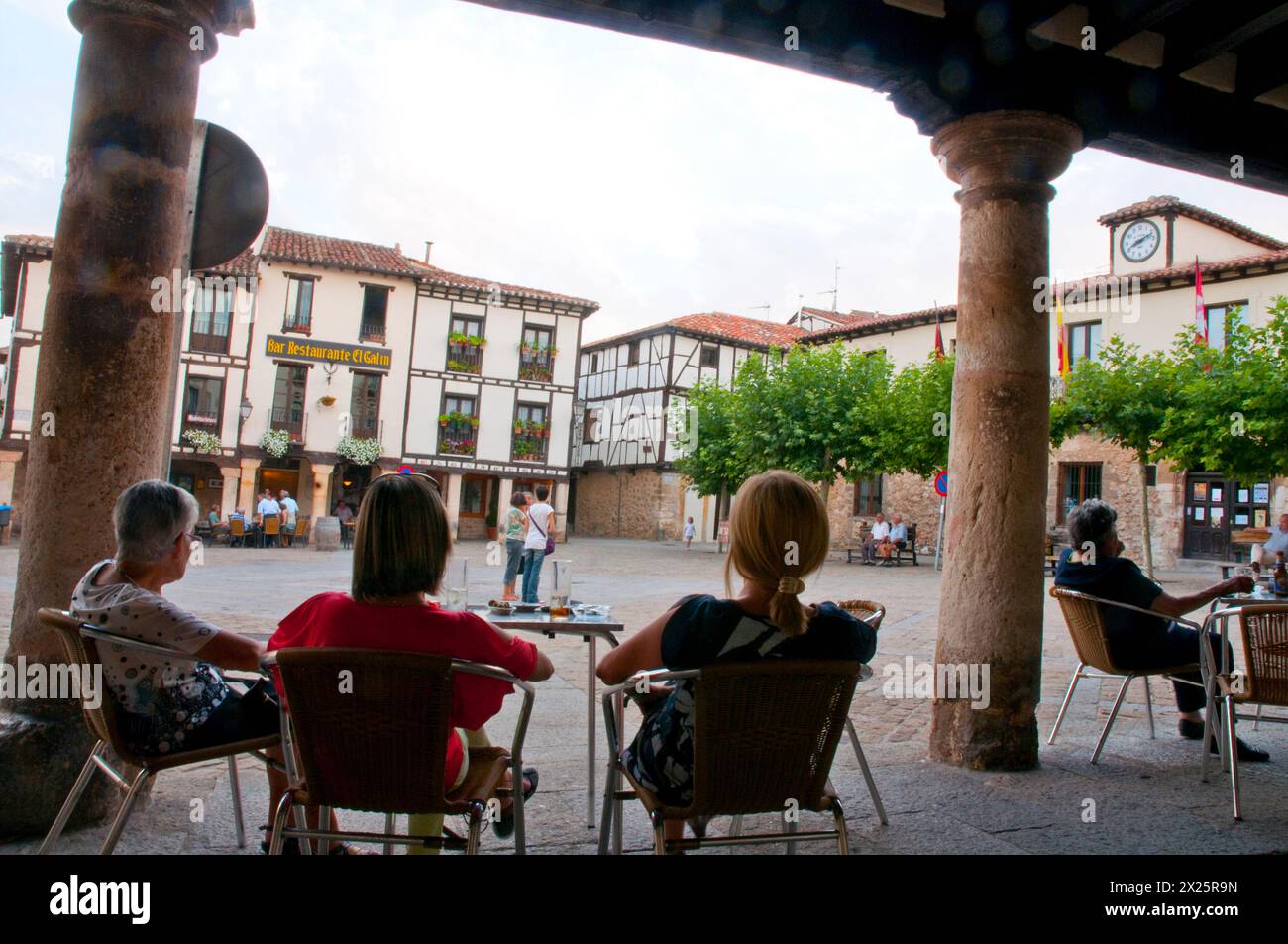 Burgos medievales hi-res stock photography and images - Alamy