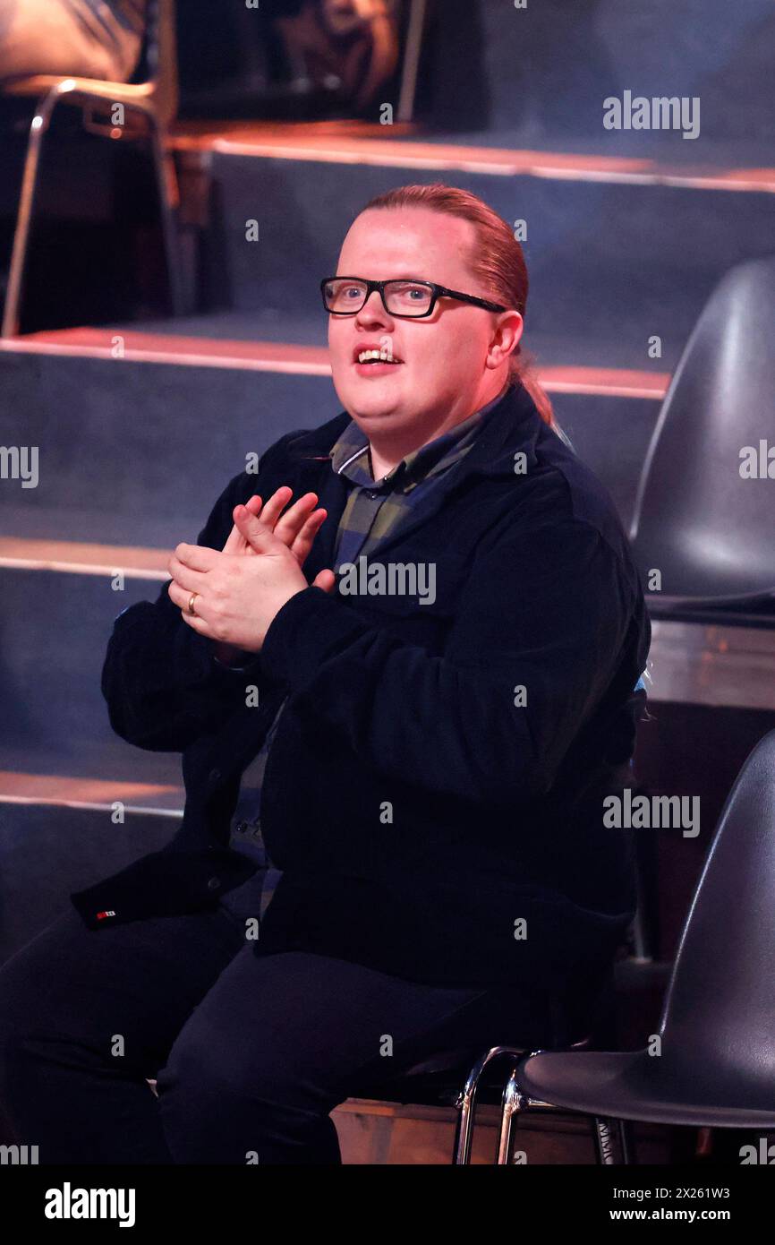 Sänger Angelo Kelly, Vater von Kandidat Gabriel Kelly, in der siebten ...