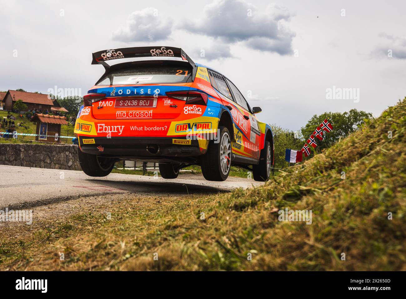 21 LOPEZ Pepe, VAZQUEZ David, Skoda Fabia RS Rally2, action during the ...