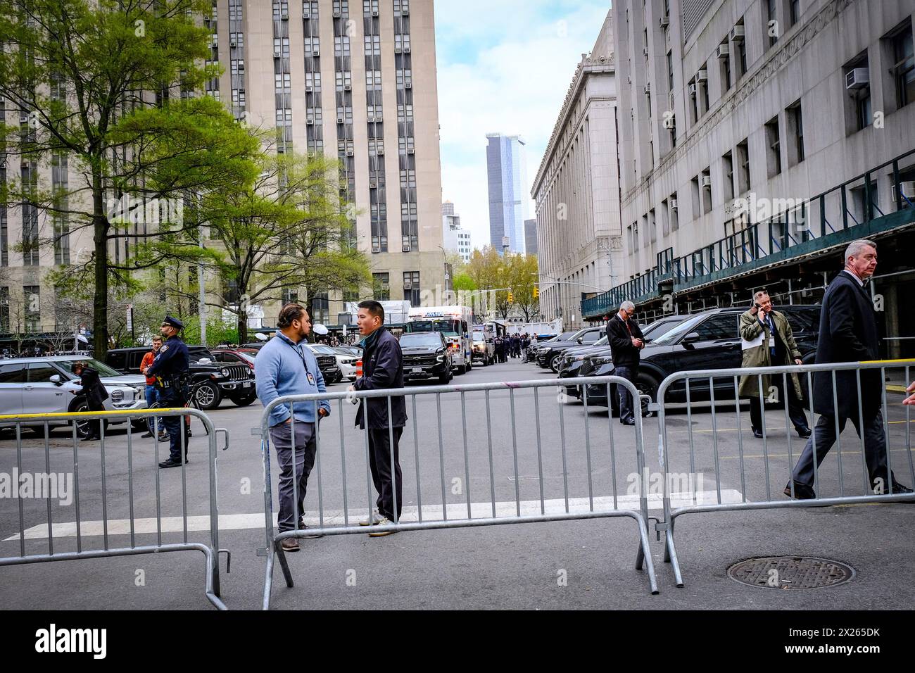 New York, NY, USA. 19th Apr, 2024. Police patrol after Maxwell ...
