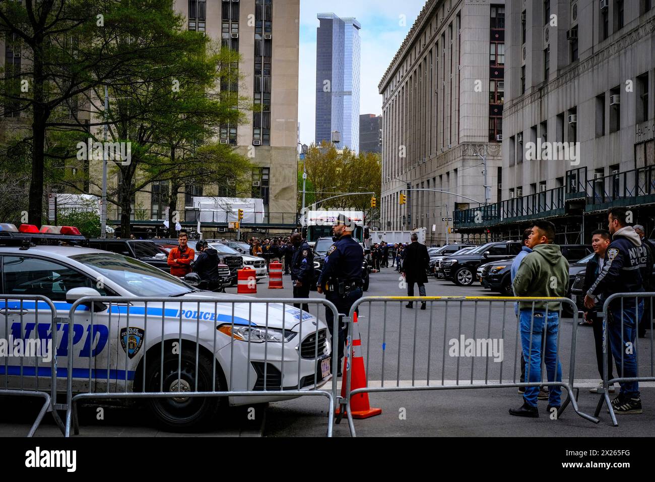 New York, NY, USA. 19th Apr, 2024. Police patrol after Maxwell ...