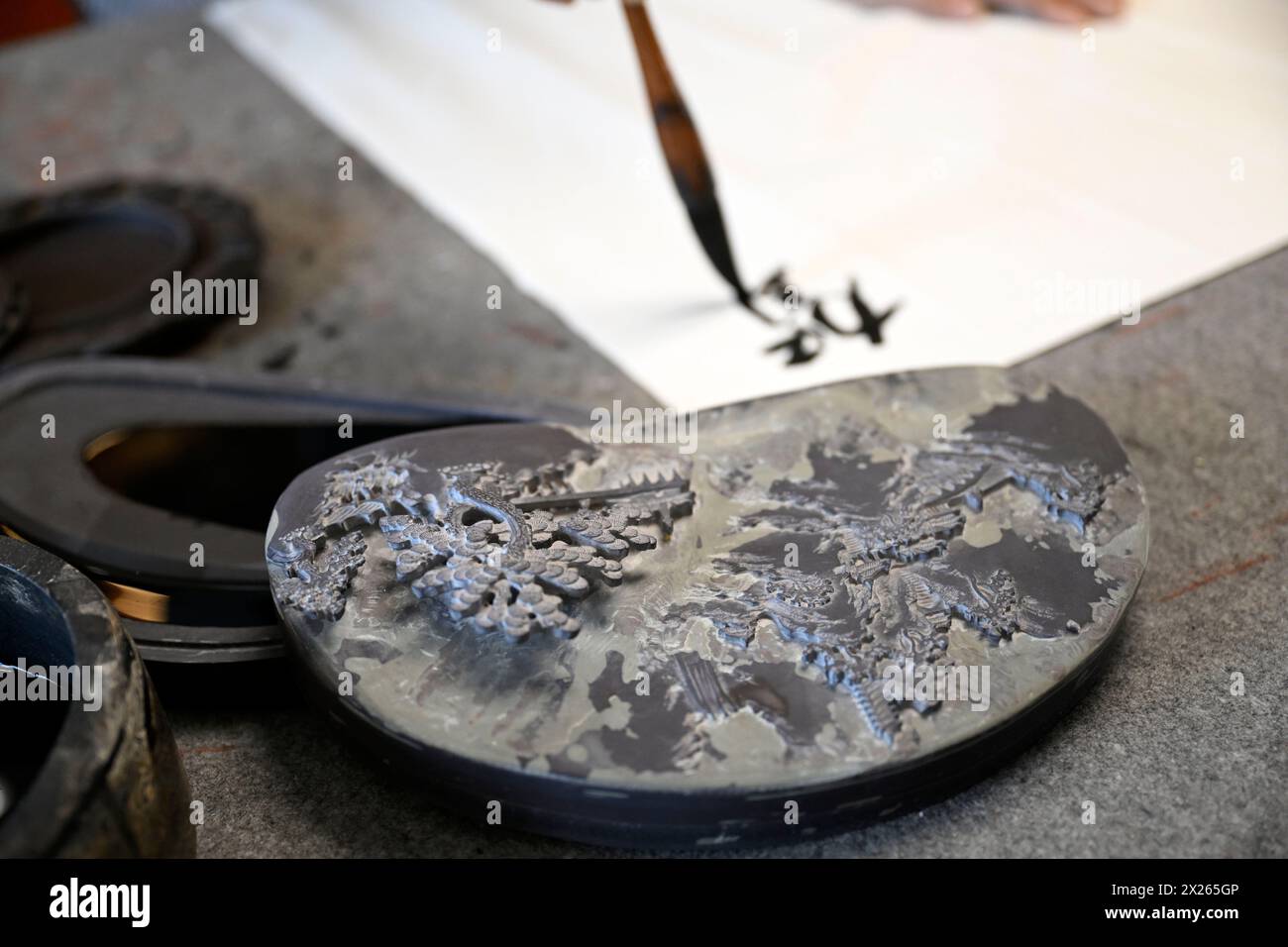 (240420) -- YINCHUAN, April 20, 2024 (Xinhua) -- This photo taken on ...