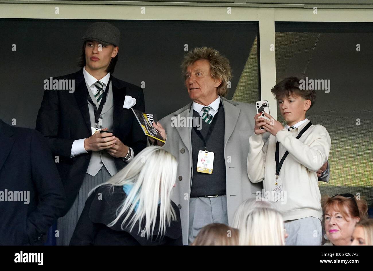 Sir rod stewart sons hi-res stock photography and images - Alamy