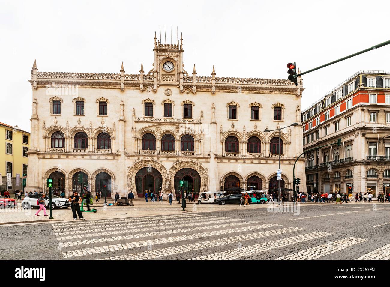 Façade néo manuéline hi-res stock photography and images - Alamy