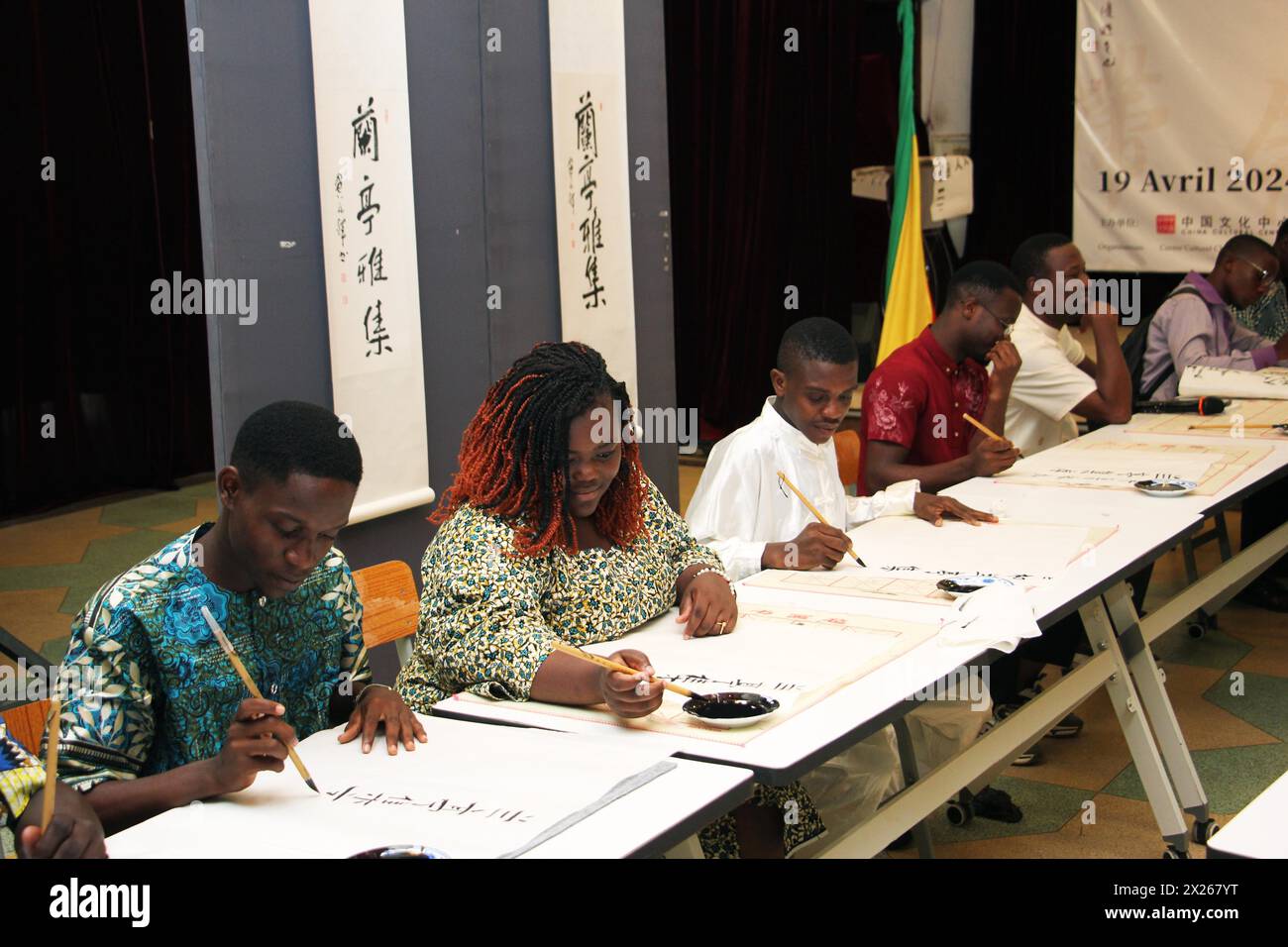 Pictorial language hi-res stock photography and images - Alamy