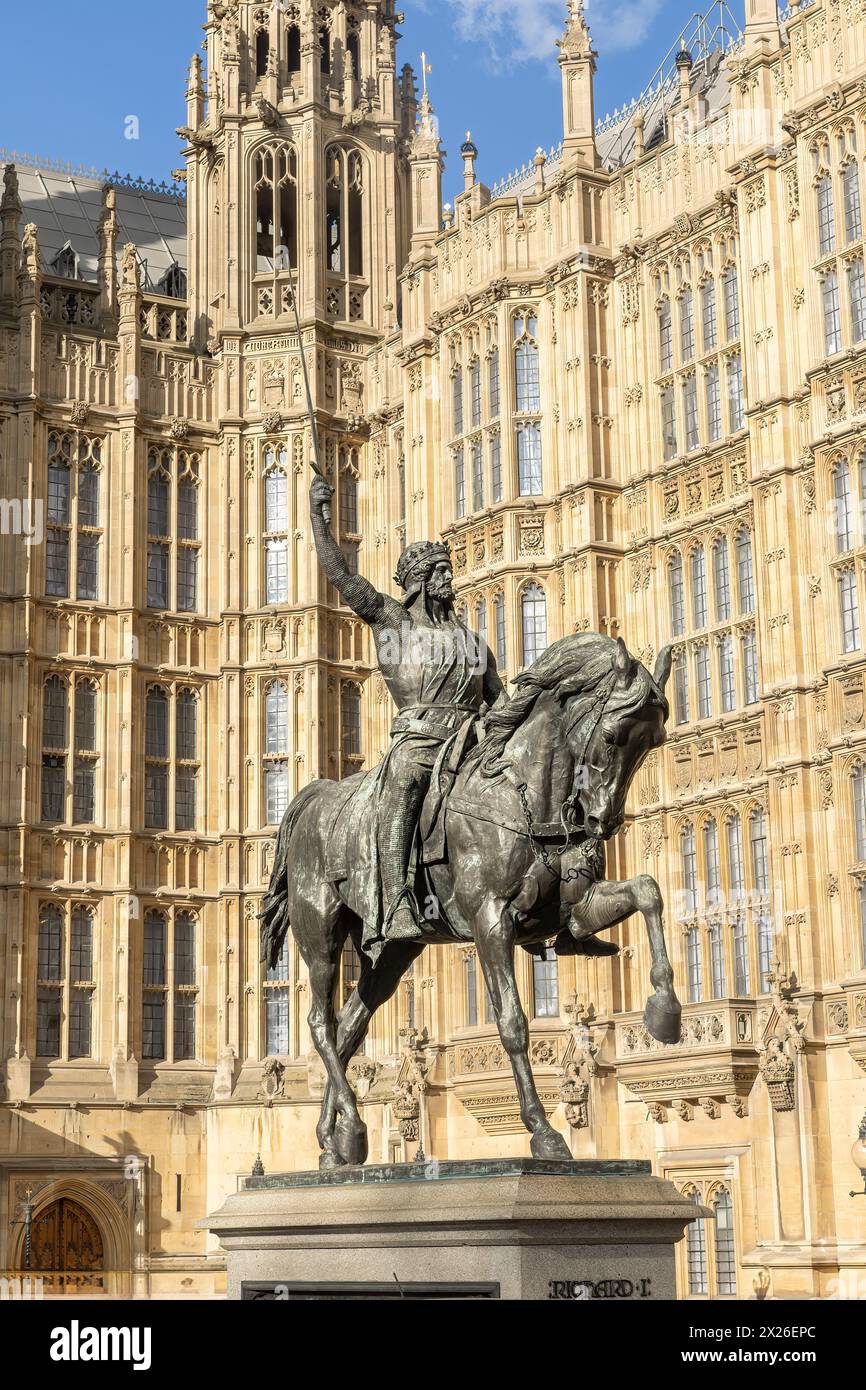 King richard the lionheart statue hi-res stock photography and images ...