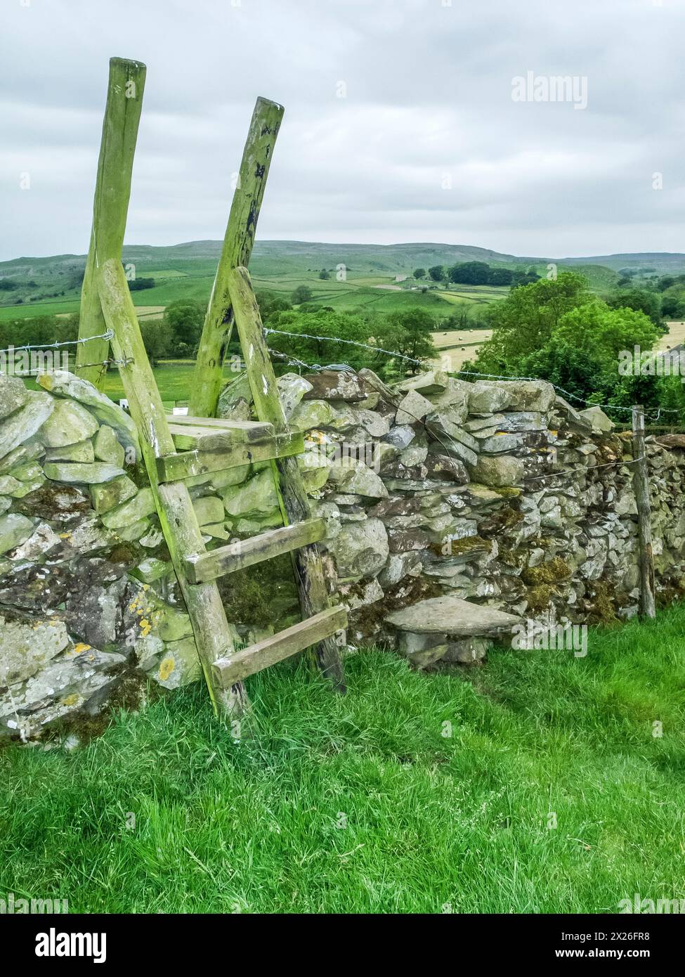 Quality ladder wall stile hi-res stock photography and images - Alamy