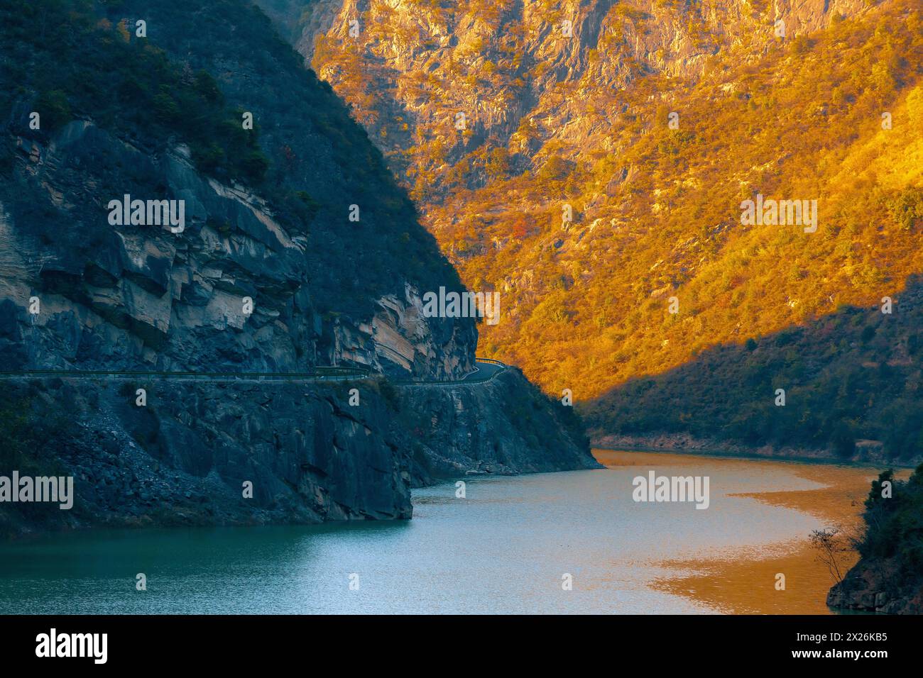 Yaoping reservoir hi-res stock photography and images - Alamy