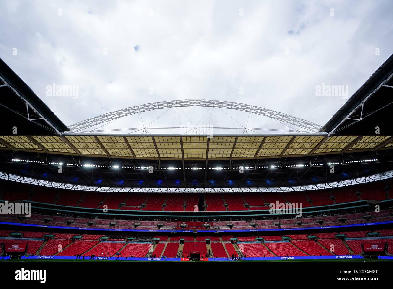 View inside wembley stadium london hi-res stock photography and images ...
