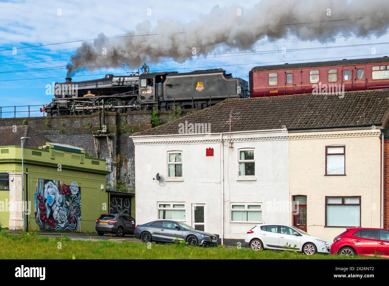 Black 5 steam locomotive hi-res stock photography and images - Alamy