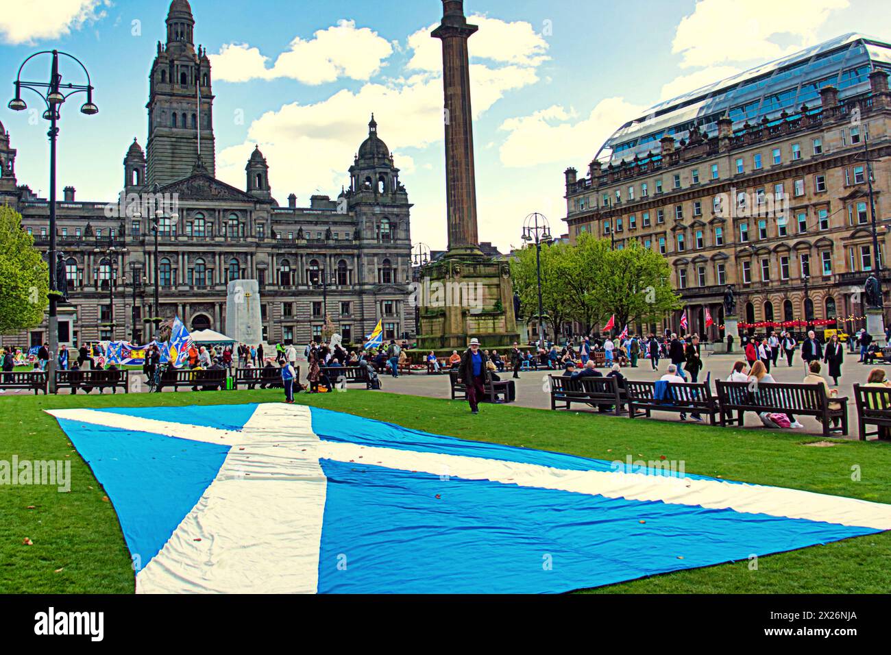 Pride flag glasgow city chambers hi-res stock photography and images ...