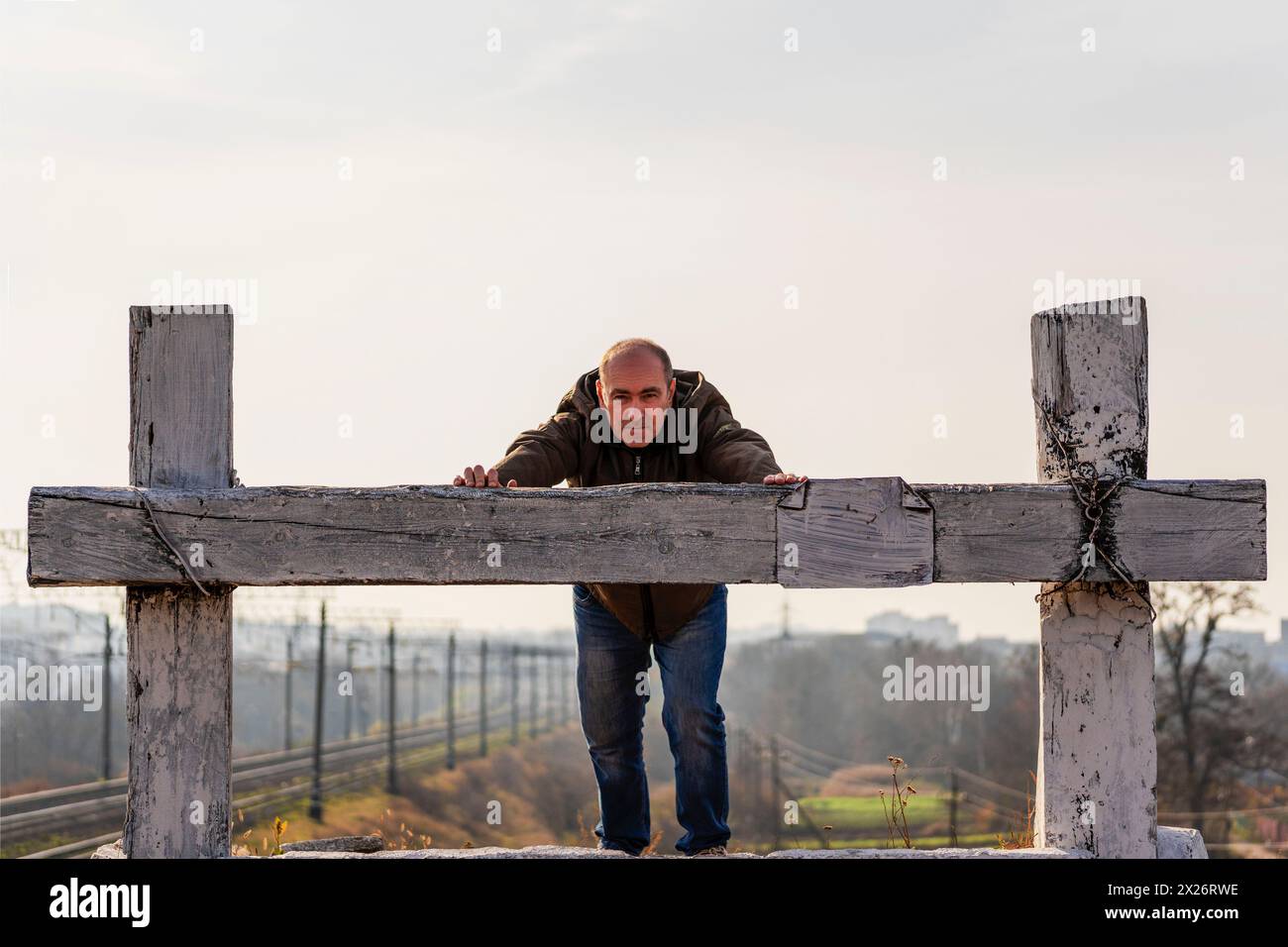 Dead end sign and barrier hi-res stock photography and images - Alamy