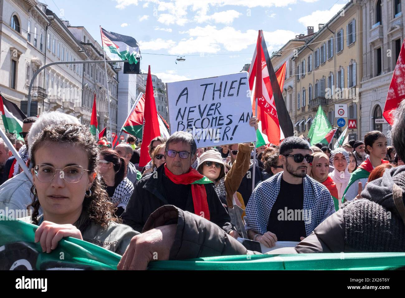 Milano, Italia. 20th Apr, 2024. Via Palestro. Corteo pro-palestina e ...