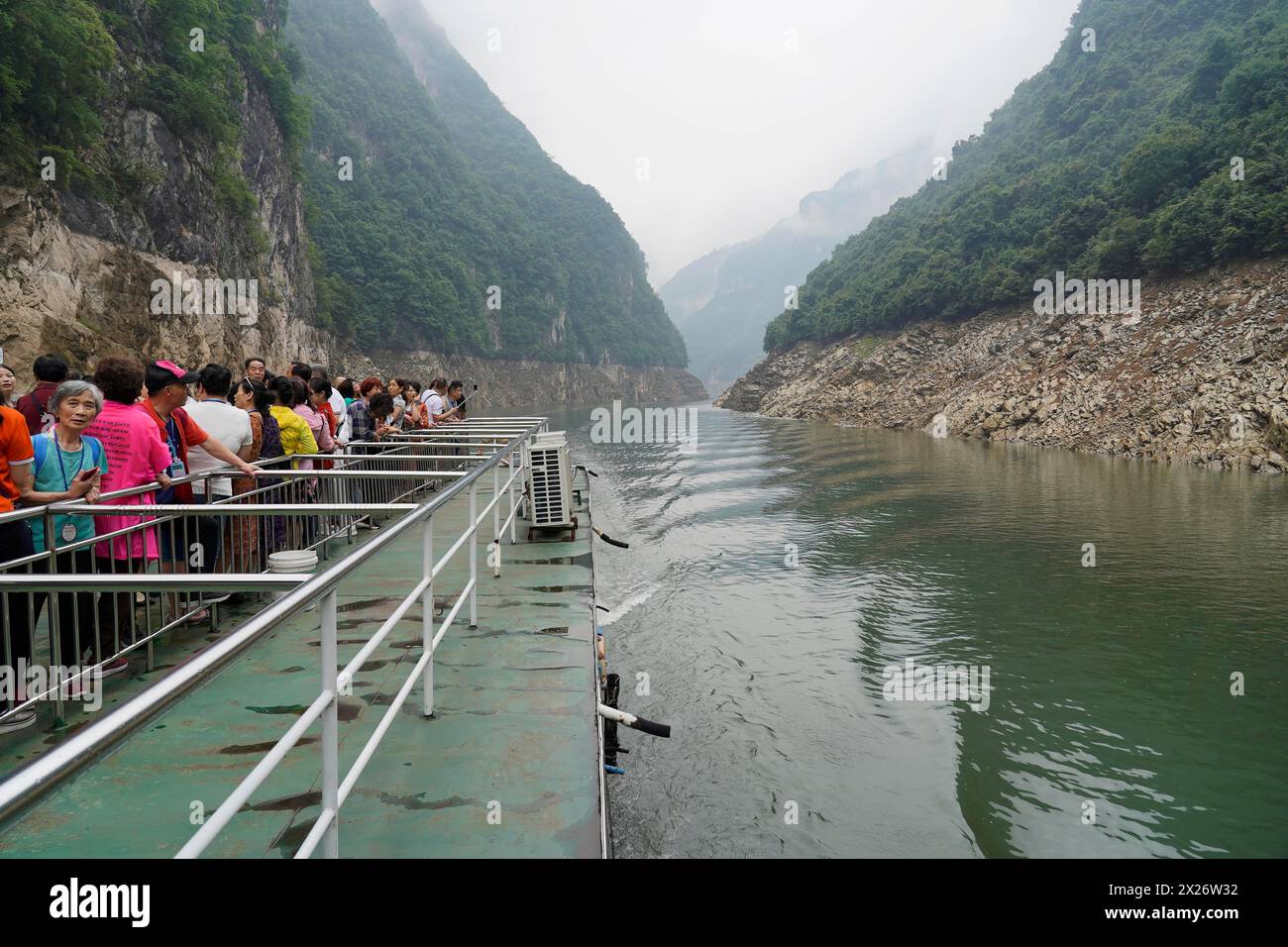 Cruise ship on the Yangtze River, Hubei Province, China, Asia, Group of ...