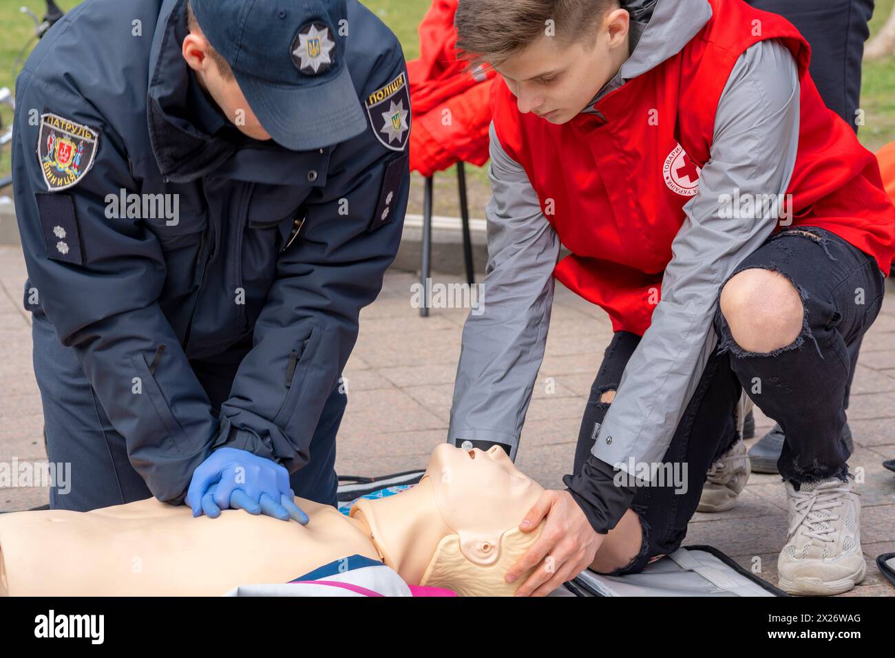Ukraine medicine aid hi-res stock photography and images - Alamy