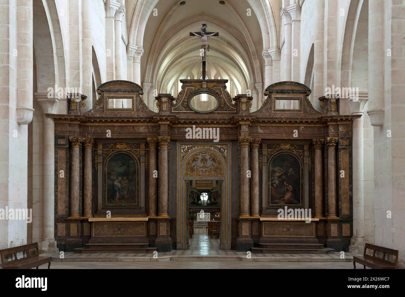 Partition wall hi-res stock photography and images - Alamy