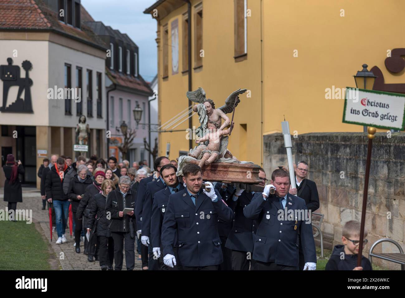Historic Good Friday procession for 350 years with life-size wood ...