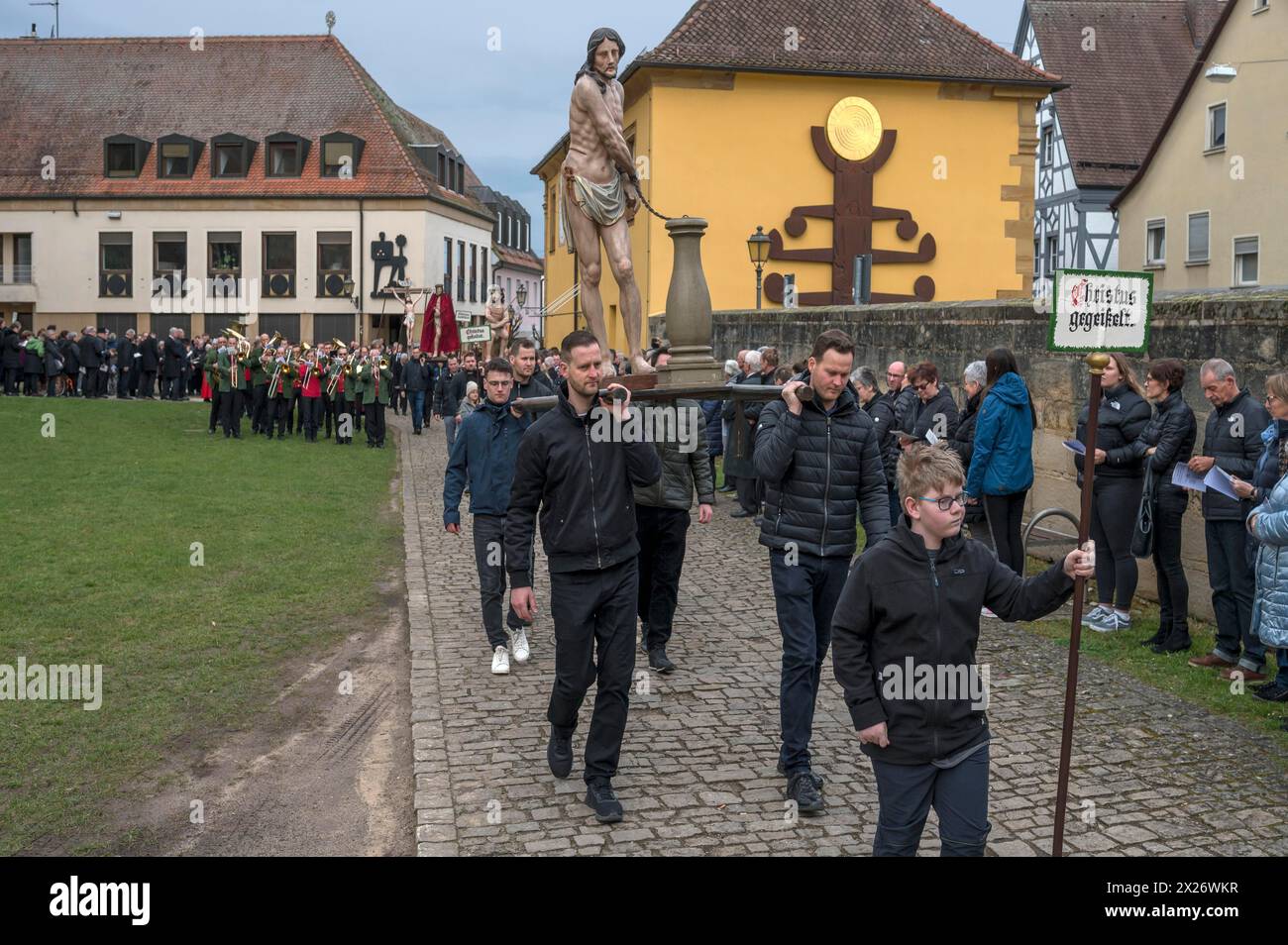 Historic Good Friday procession for 350 years with life-size wood ...