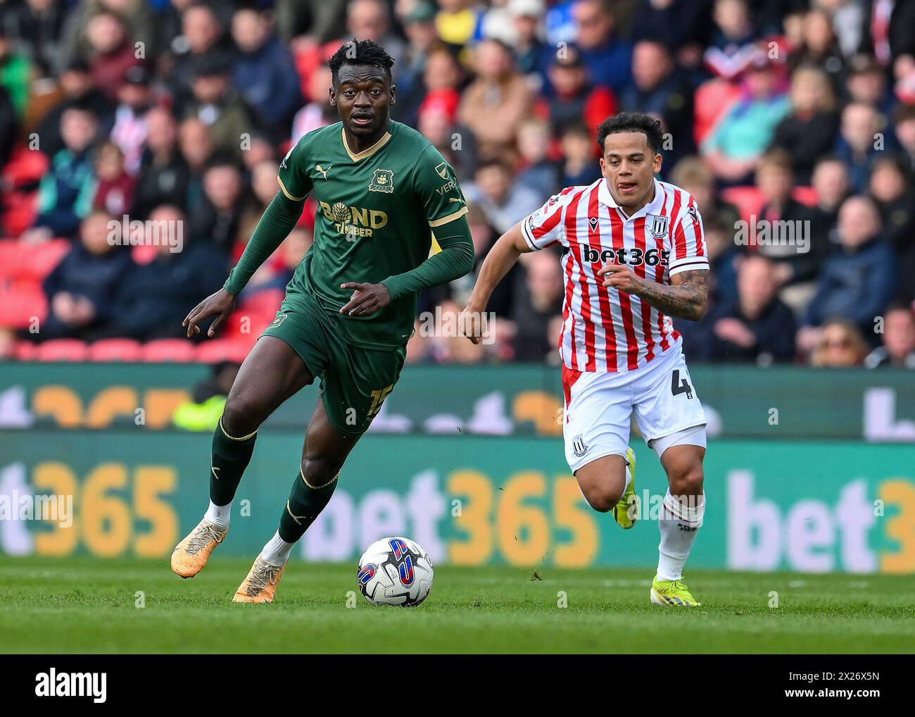 Mustapha Bundu of Plymouth Argyle attacking during the Sky Bet ...