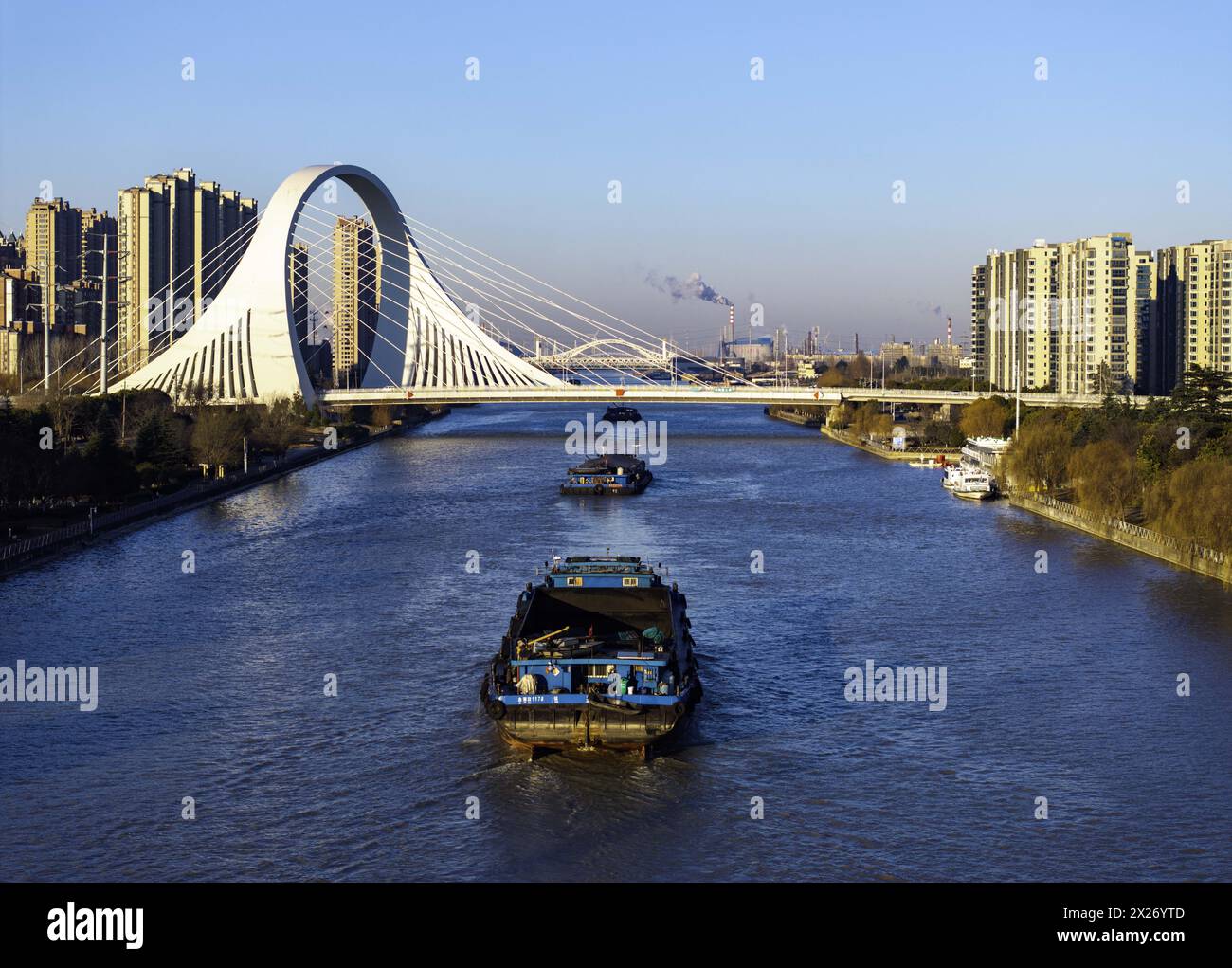 Asian waterways hi-res stock photography and images - Alamy