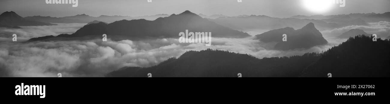 Winter Scenery of Dabie Mountain in Huoshan, Anhui (5 Stock Photo - Alamy