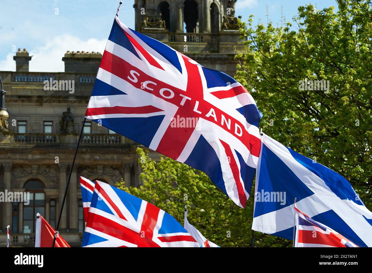 Glasgow Scotland, UK 20 April 2024. A pro Union counter protest takes ...