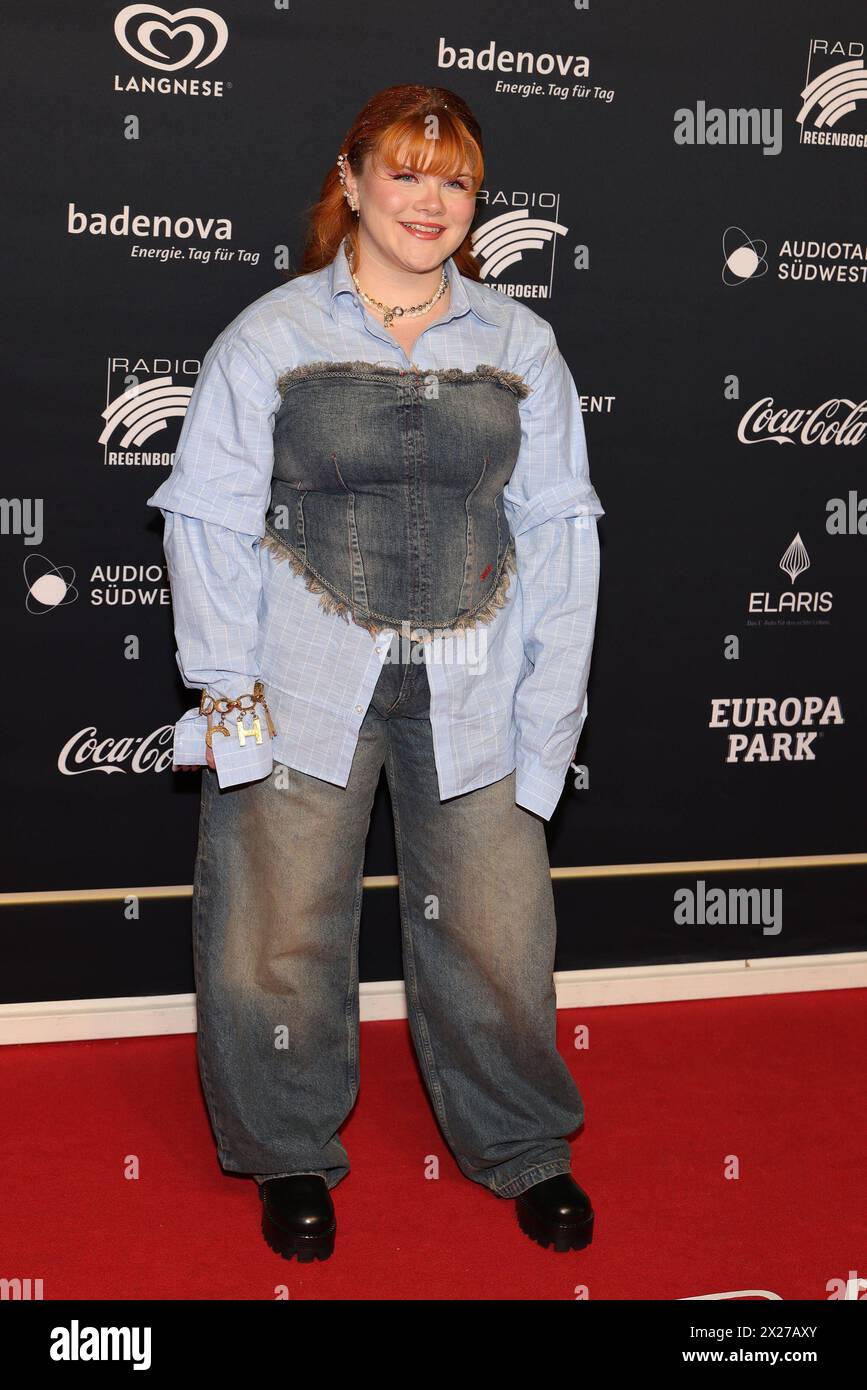 Radio Regenbogen Award 2024 Deutsche Sängerin LOI Leonie Greiner auf ...