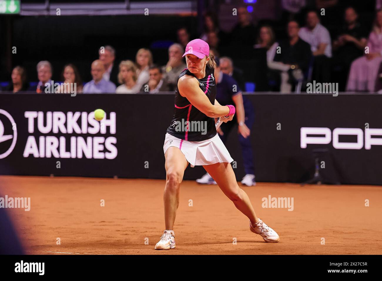 Iga swiatek backhand hi-res stock photography and images - Alamy