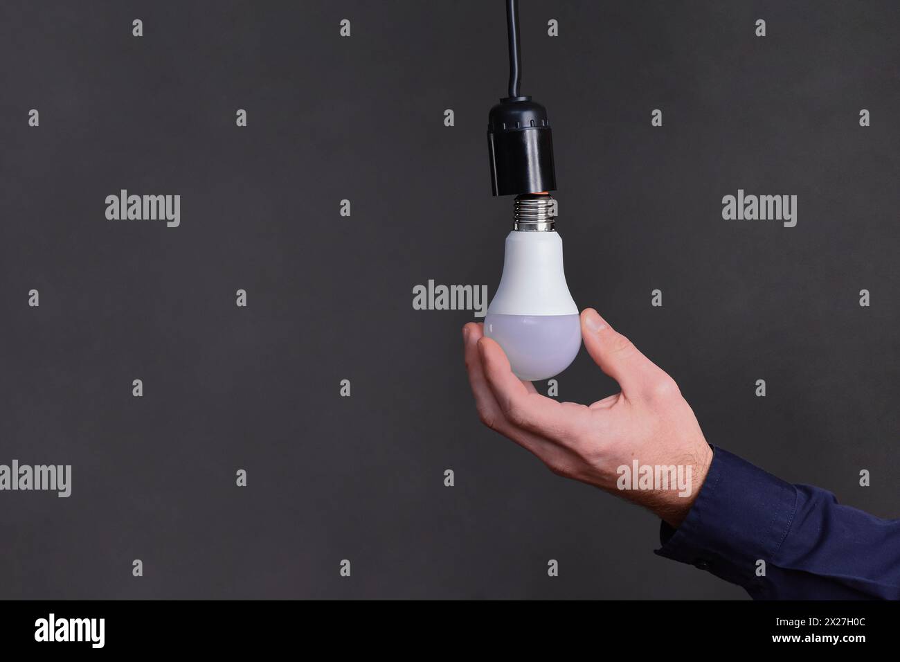 Screws in hand man hi-res stock photography and images - Alamy