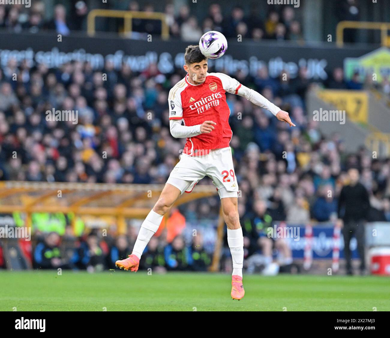 Kai havertz arsenal heads hi-res stock photography and images - Alamy