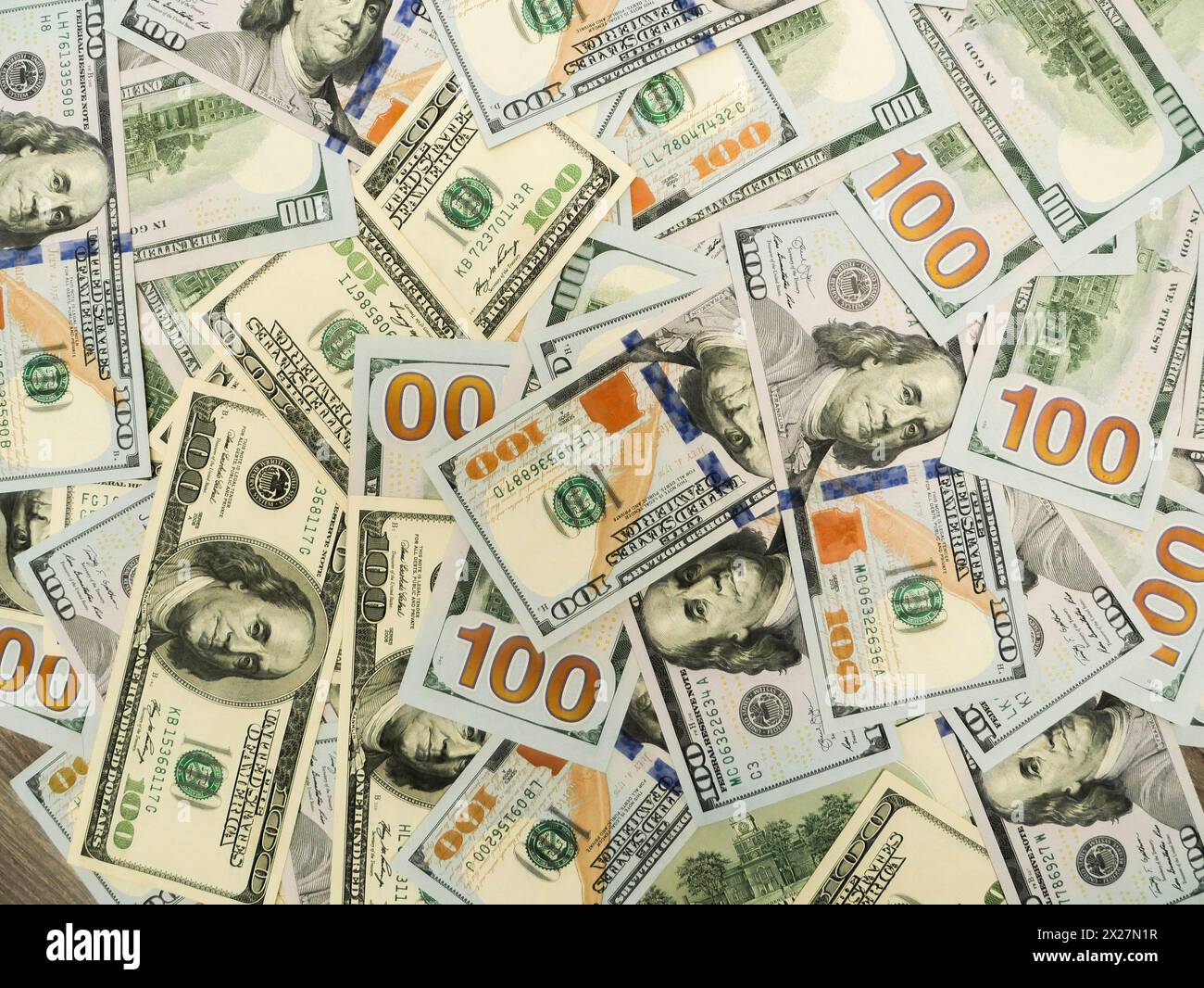 Banknotes of 100 American dollars top view, close-up Stock Photo - Alamy