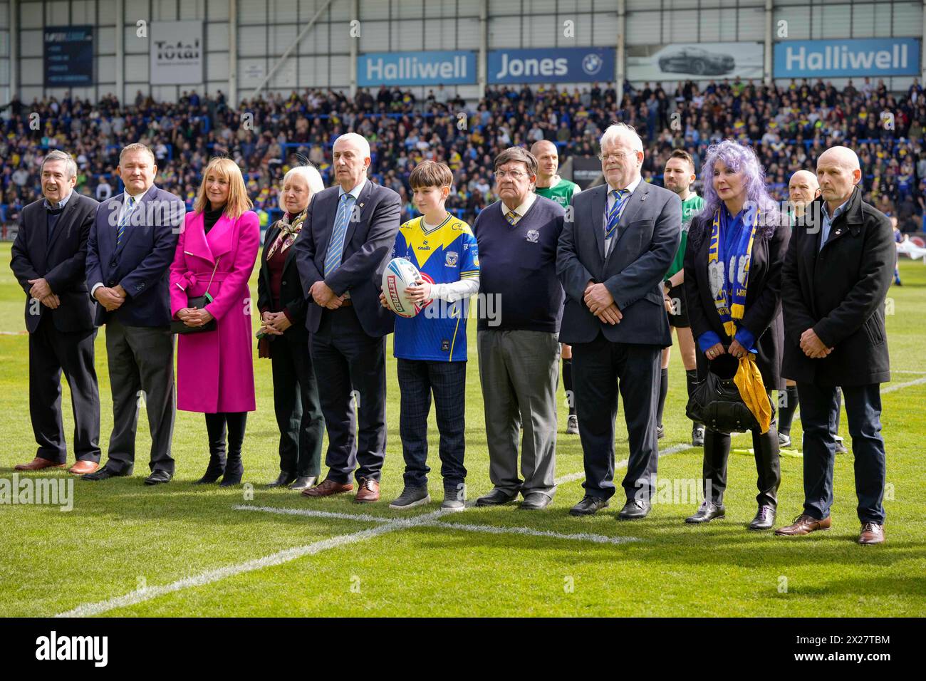 Sir Lindsay Hoyle (speaker of the House of Commons) with his family ...