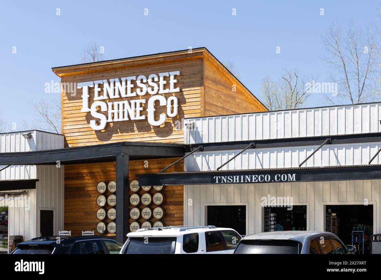 Tennessee Shine Co. is one of the leading moonshine distilleries in the ...