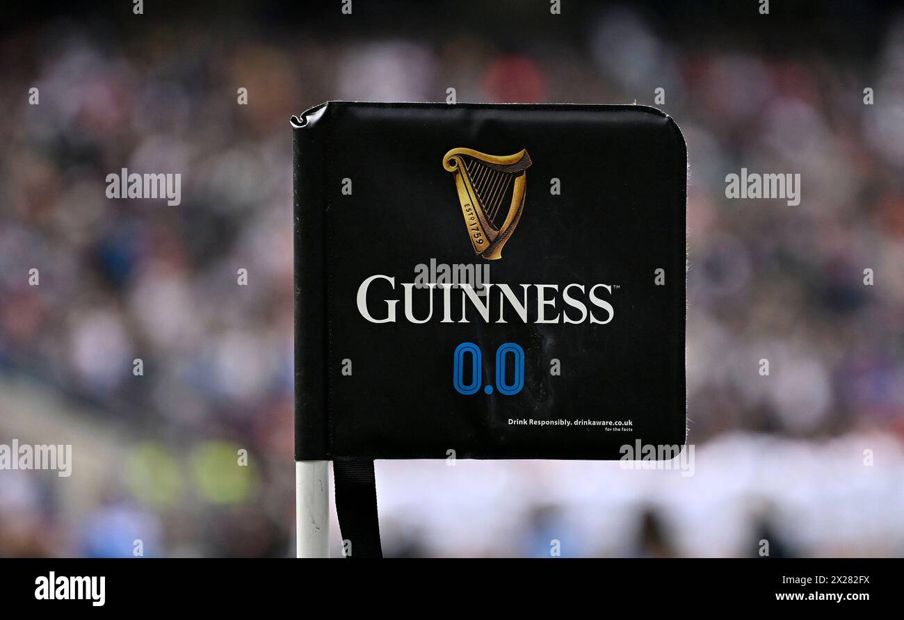 Guinness premiership corner flag hi-res stock photography and images ...