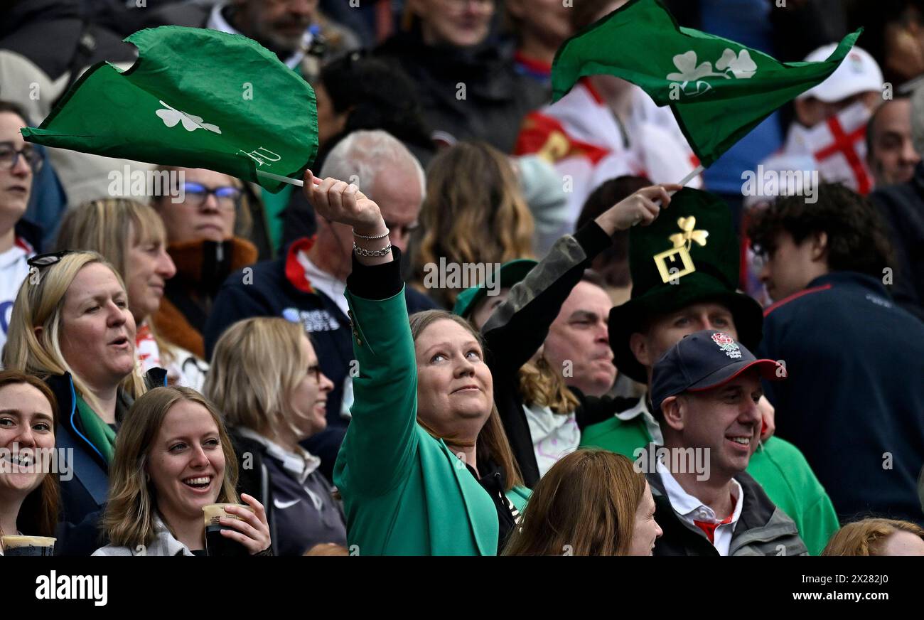 England rugby national anthem fans hi-res stock photography and images ...