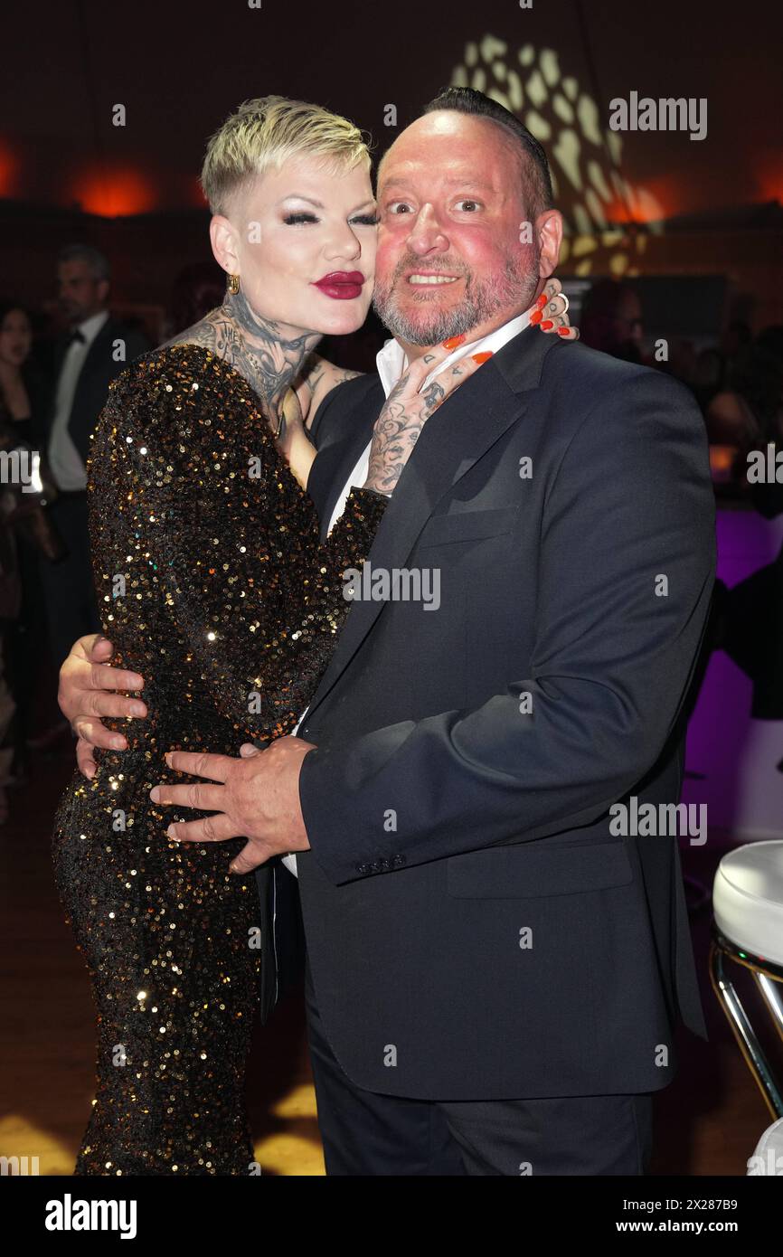 RADIO REGENBOGEN Award am 19.04.2024 in der Europa-Park Arena in Rust mit Melanie Müller mit ...