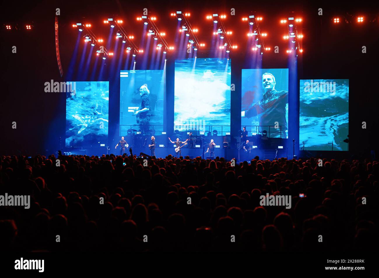 Concert failure hi-res stock photography and images - Alamy