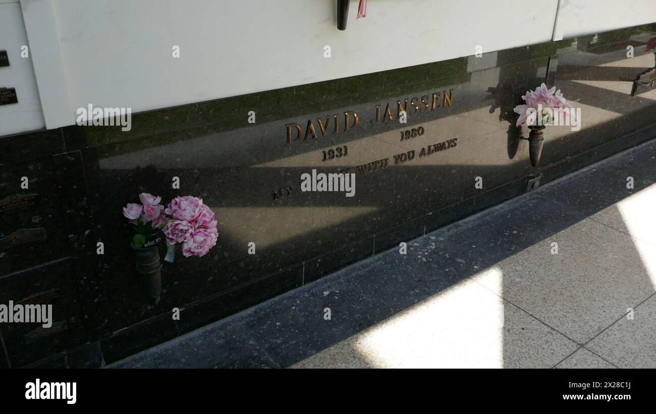 Culver City, California, USA 18th April 2024 Actor David Janssen Grave ...