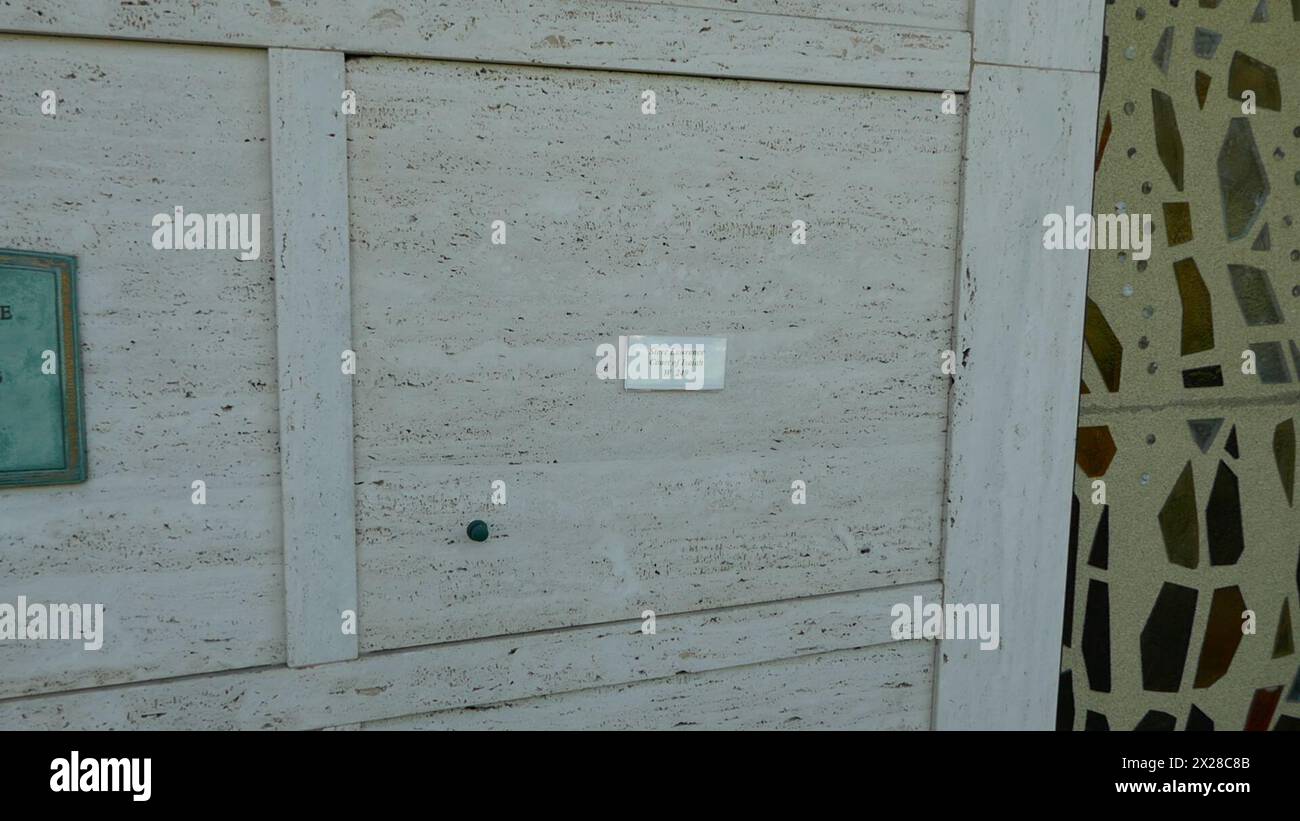 Culver City, California, USA 18th April 2024 Singer/entertainer Steve ...