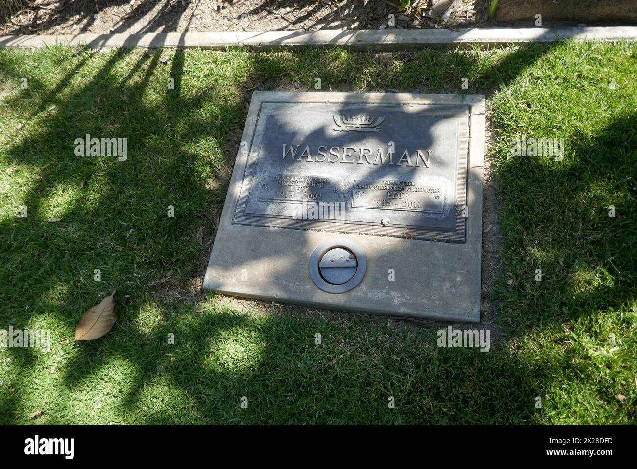 Culver City, California, USA 18th April 2024 Lew Wasserman Grave in ...