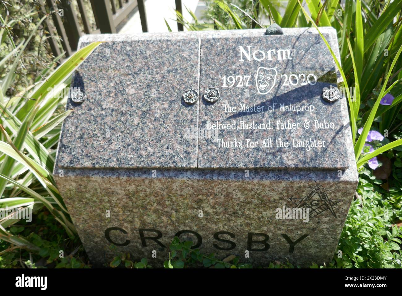 Culver City, California, USA 18th April 2024 Comedian Norm Crosby Grave ...